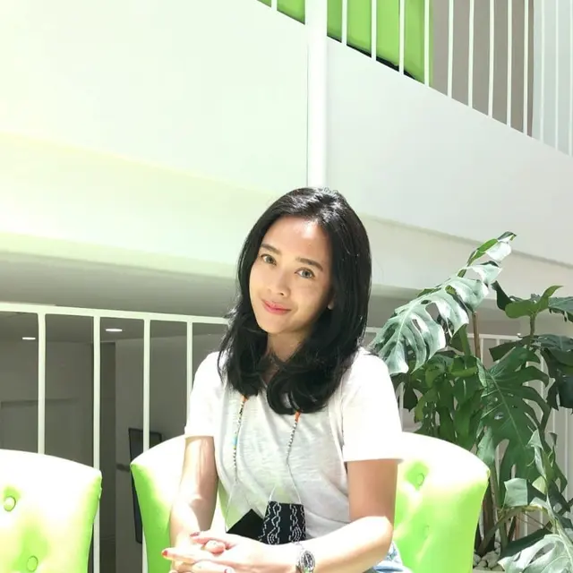 Lama Vakum, Ini 7 Potret Terbaru Dea Ananda yang Tetap Awet Muda - Hot ...