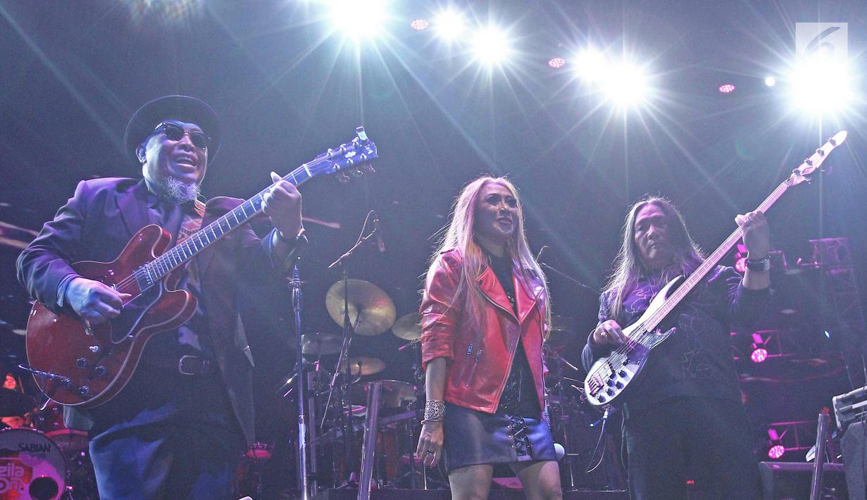 PHOTO: Keren, God Bless hingga Sheila on 7 Meriahkan Konser Super Group