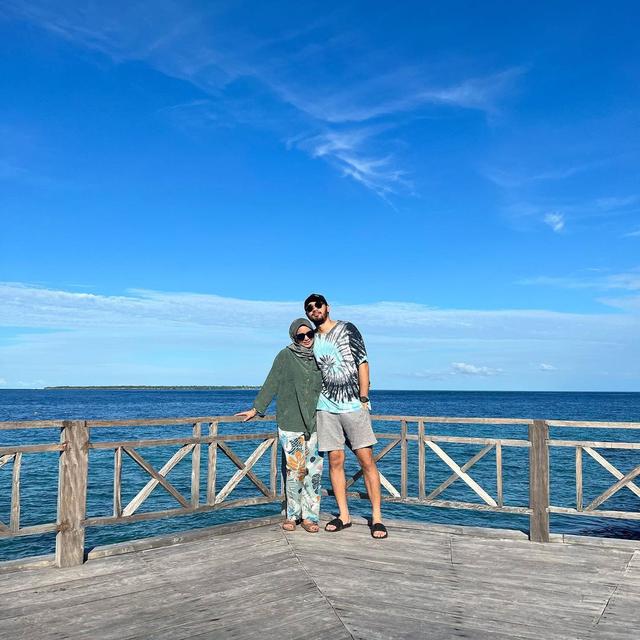 Promosi KKN di Desa Penari Usai, Ini 6 Potret Honeymoon Achmad ...
