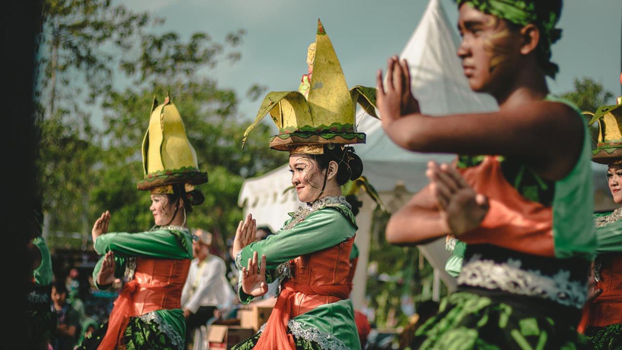 20 Cerita Legenda Indonesia yang Jarang Diketahui, Budaya dan Identitas ...