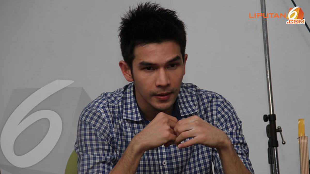 Jonathan Frizzy Kena HIV! - ShowBiz Liputan6.com