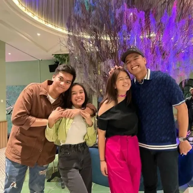 6 Momen Ulang Tahun Fadly Faisal, Mesra Bareng Rebecca Klopper - Hot Liputan6.com