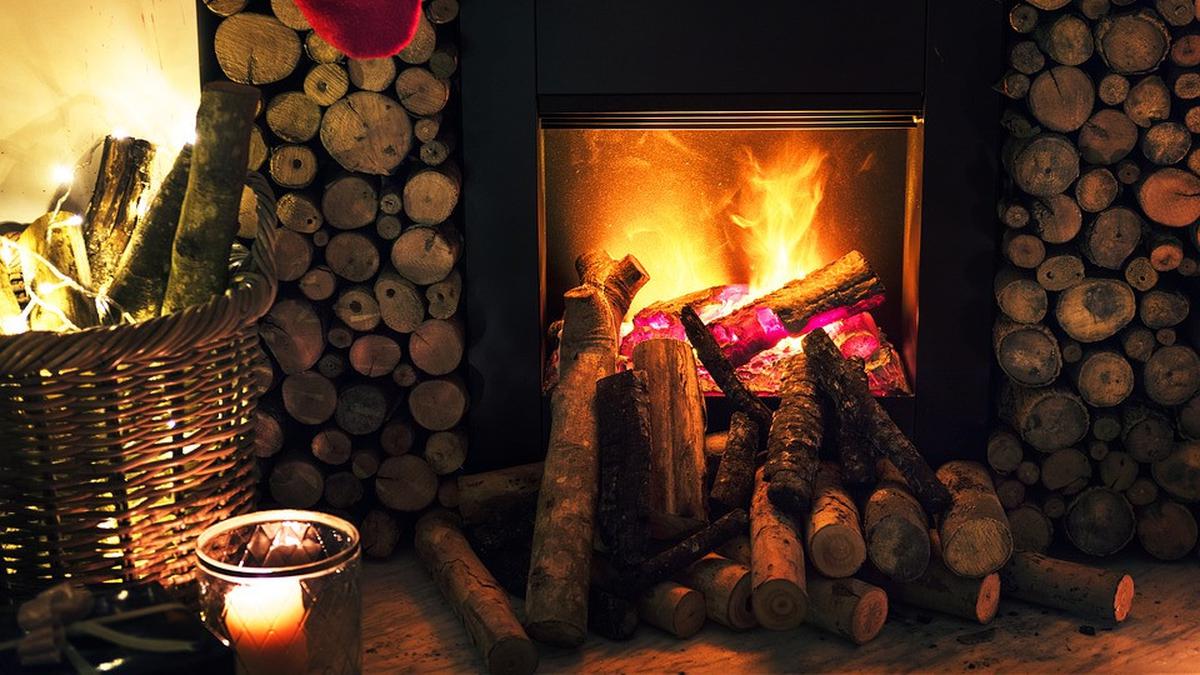 Remaja Austria Terjebak di Corong Asap Saat Jadi Sinterklas - Global ...