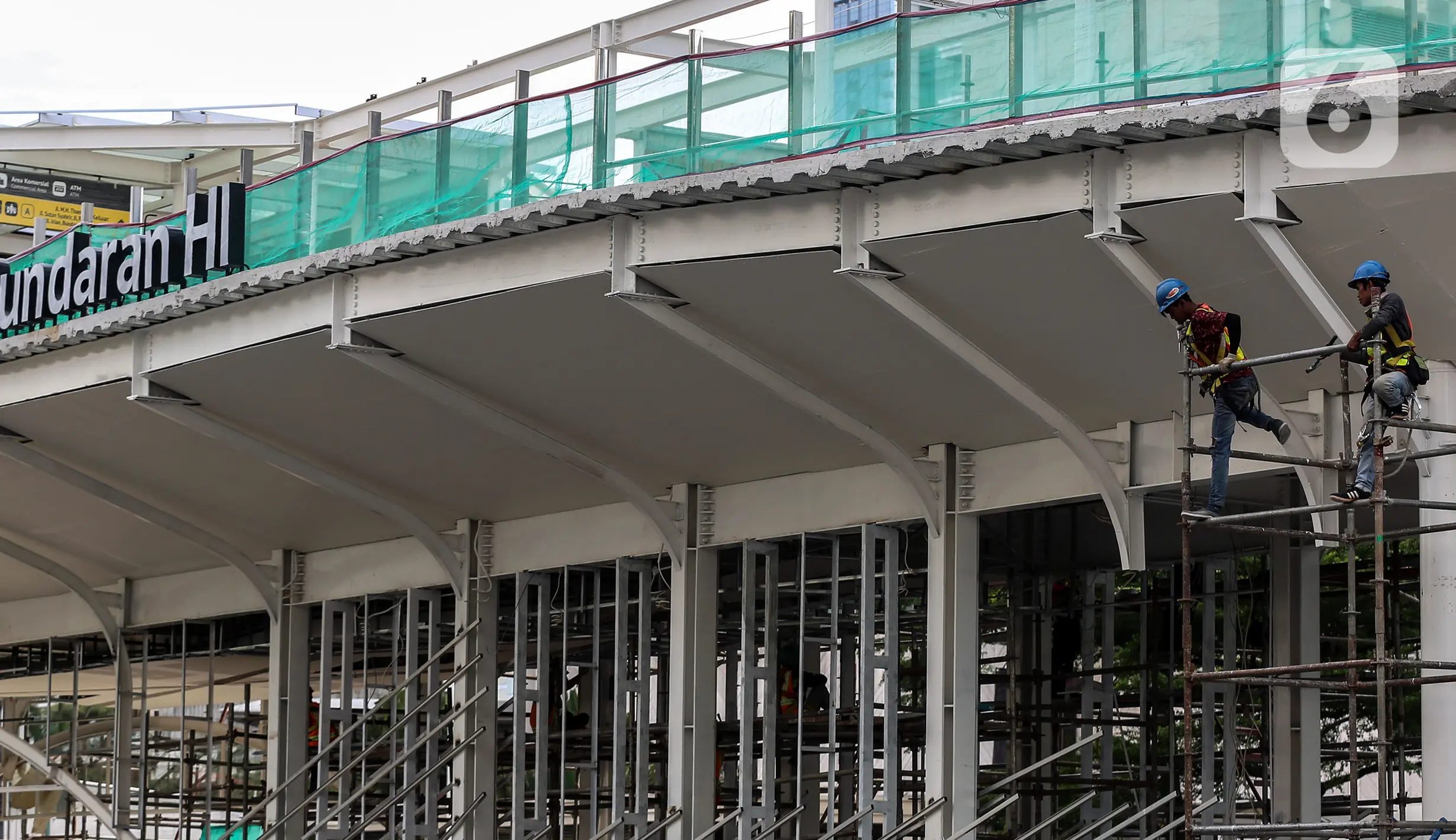 Pro - Kontra Pembangunan Halte Bundaran HI - Foto Liputan6.com