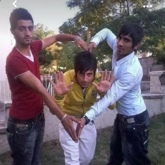 7 Ide Pose Foto Bertiga Bersama Sahabat Biar Tampil Makin Akrab Ini ...