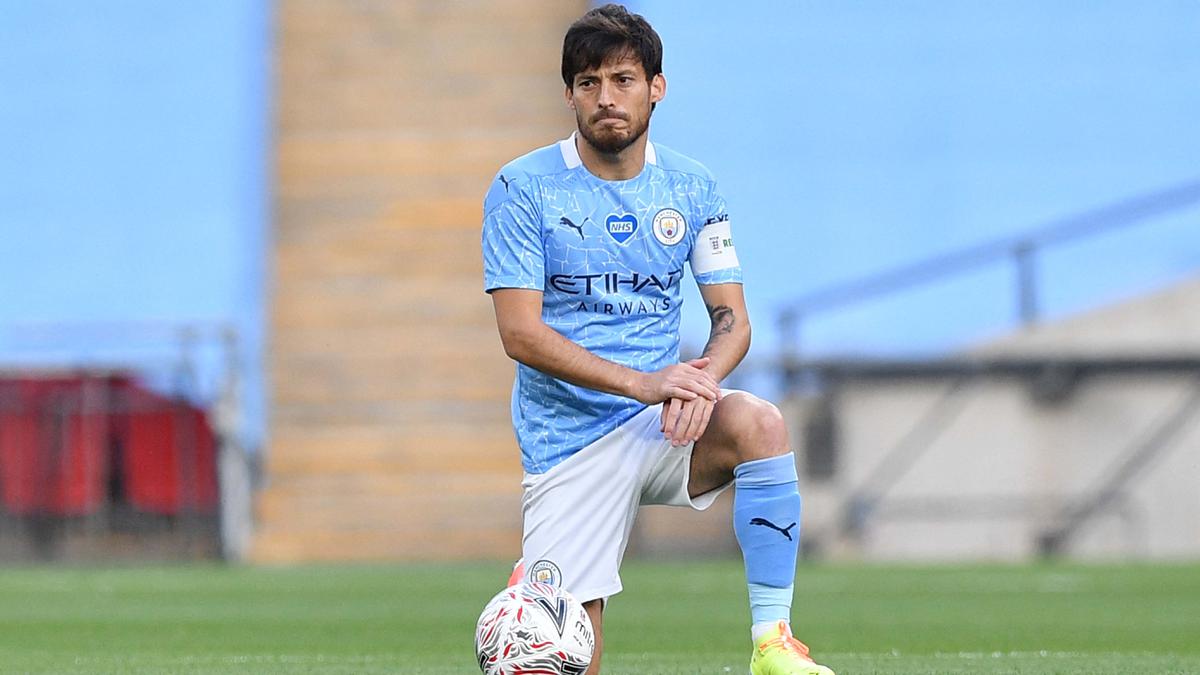 Profil David Silva, Legenda Manchester City yang Pensiun Gara-Gara ...