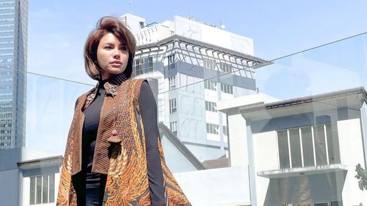 Diusir Mama Eda, Lolly Anak Nikita Mirzani Kini Mendekam di Kantor Polisi - Entertainment Fimela.com