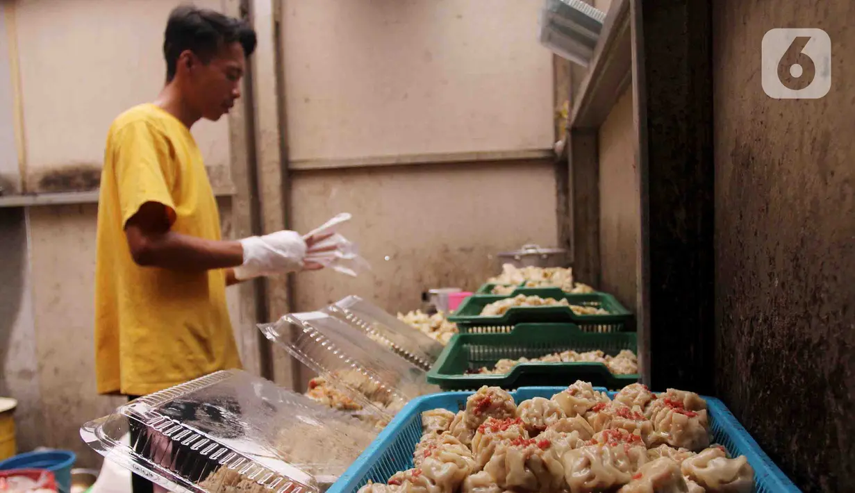 FOTO: Ramadhan, Penjualan Dim Sum Alami Peningkatan - Foto Liputan6.com
