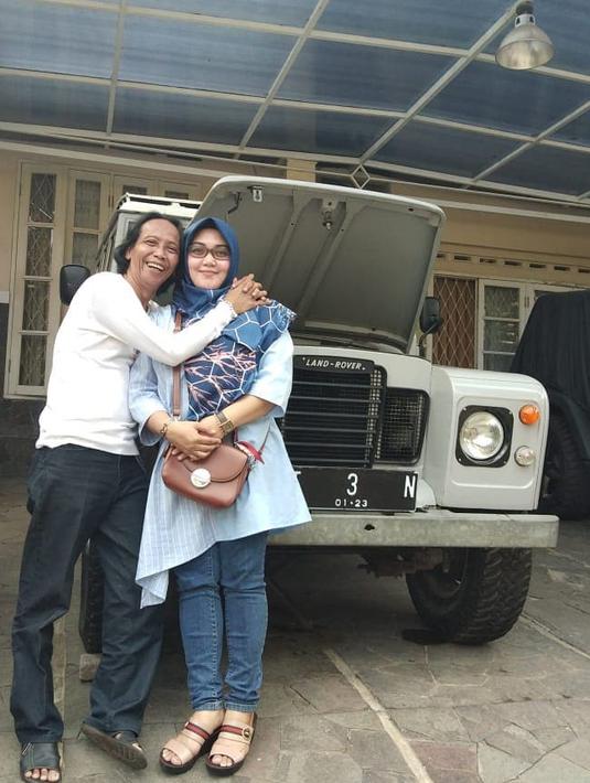 Potret Rumah Mandra Nuansa Betawi dengan Halaman Super Luas - Photo ...