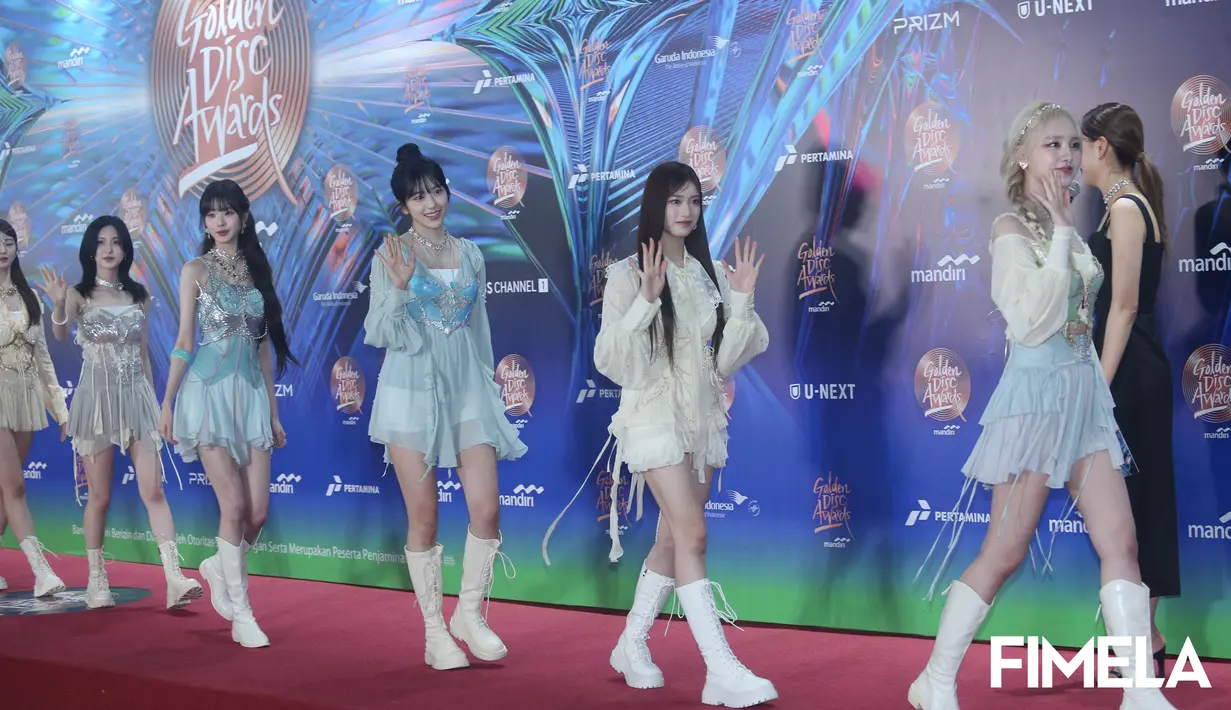 6 Potret IVE di Red Carpet Golden Disc Awards 2024, Tampil Memesona seperti Princess - Photo ...