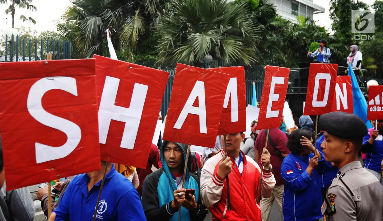 Tuntut Keadilan, Buruh Sepatu Adidas Gelar Aksi di Depan Kedubes Jerman ...