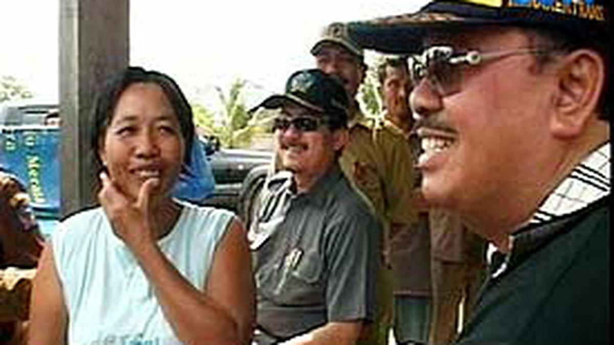 Deportasi Membawa Berkah, Lewat Transmigrasi - News Liputan6.com