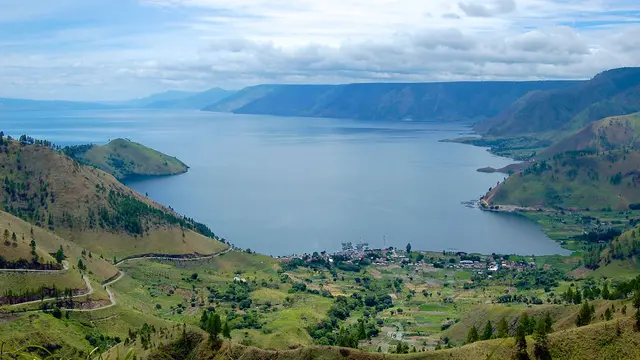 Warga Toba Samosir Nikmati Listrik dari Pembangkit Mikro Hidro - Bisnis ...