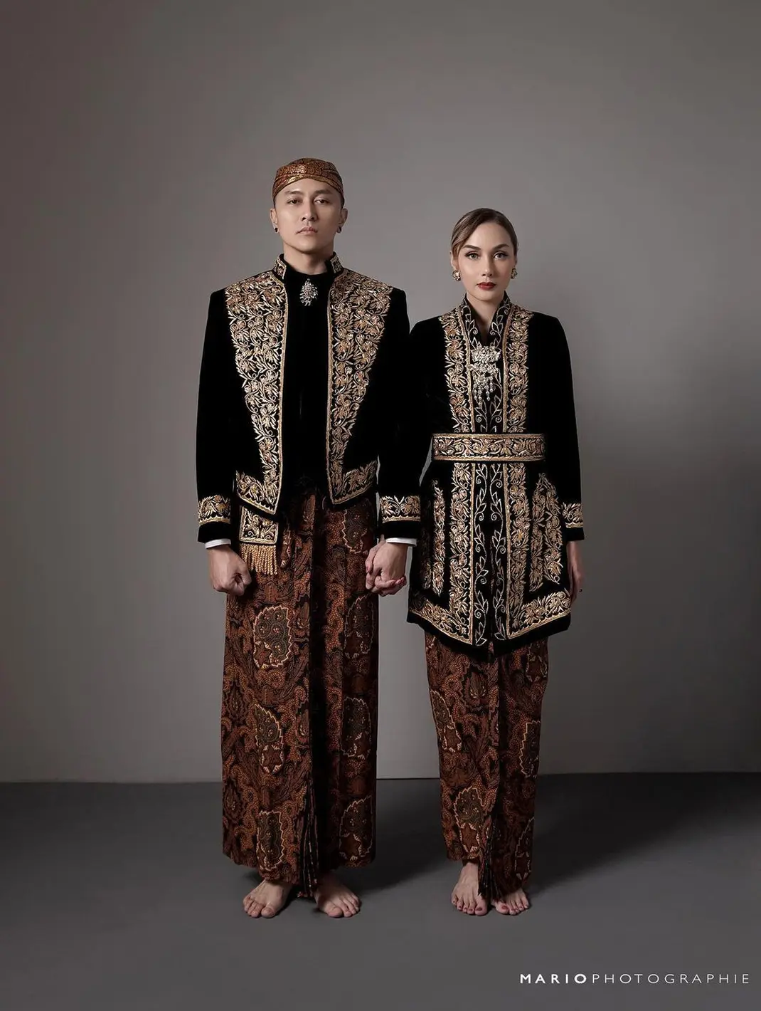 8 Adu Gaya Ningrat Public Figure Pakai Kebaya Kutu Baru Velvet, Para ...