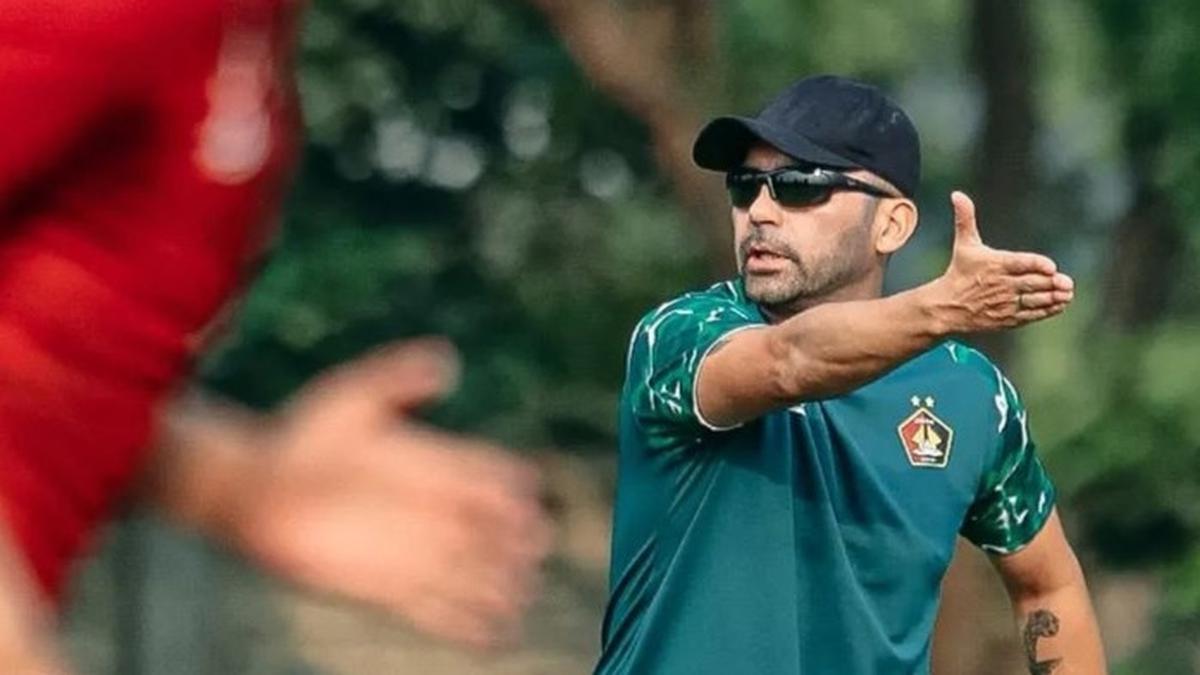 BRI Liga 1: Nama Javier Roca Tak Tercantum di Daftar Tim Persik Vs ...