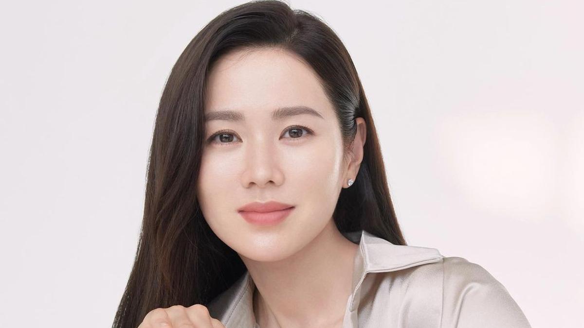 3 Rahasia Kecantikan Son Ye Jin Yang Membuatnya Terlihat Makin Menawan