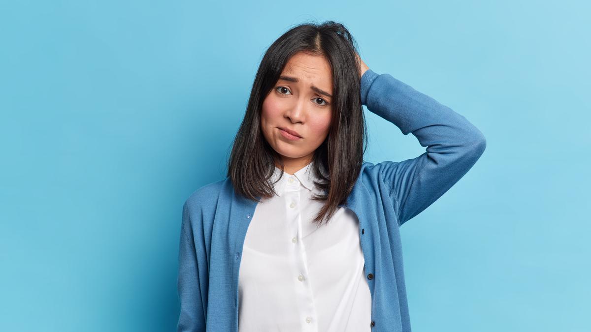 8 Tanda Orang Suka Pamer karena Punya EQ Rendah