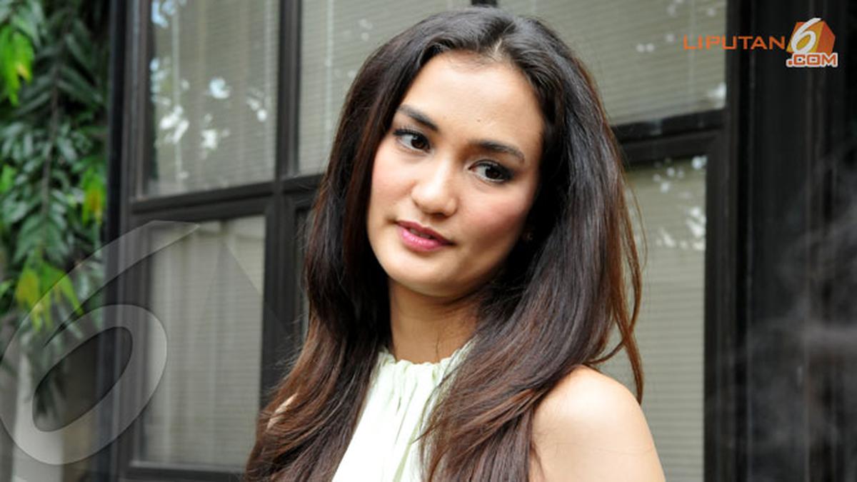 Soal Penampilan, Atiqah Hasiholan Tak Mau Neko-neko - ShowBiz Liputan6.com