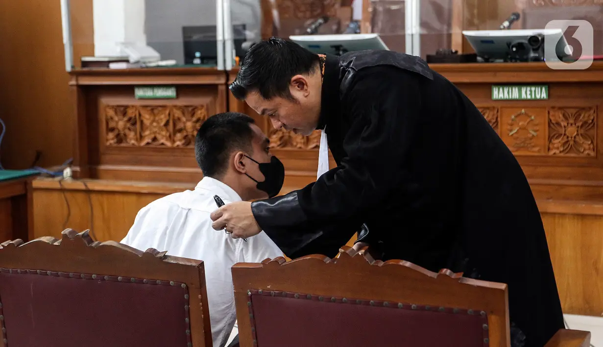 Penampilan Mario Dandy Saat Jalani Sidang Perdana Kasus Penganiayaan ...