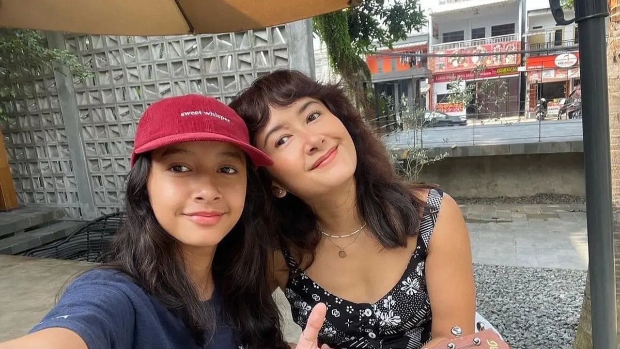 Potret Terbaru Widuri Puteri Beranjak Remaja, Anak Dwi Sasono yang ...