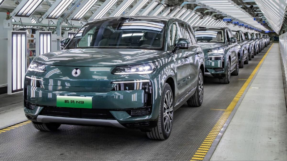 Sudah Open Order di China, Akankah BYD Denza N9 Meluncur di Indonesia?