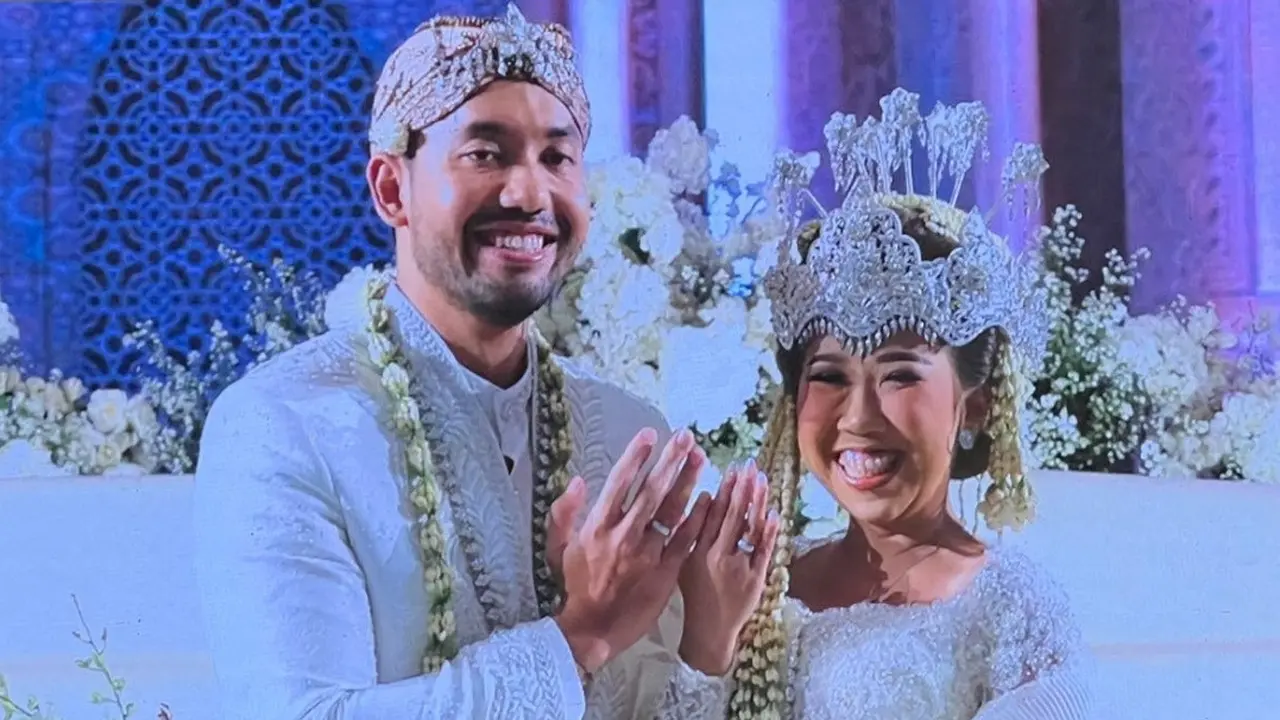 Jadi Pengantin, Kiky Saputri Bikin Pangling - ShowBiz Liputan6.com