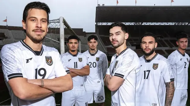 3 Detail di Jersey Away Anyar Timnas Indonesia: Flamboyan dengan ...