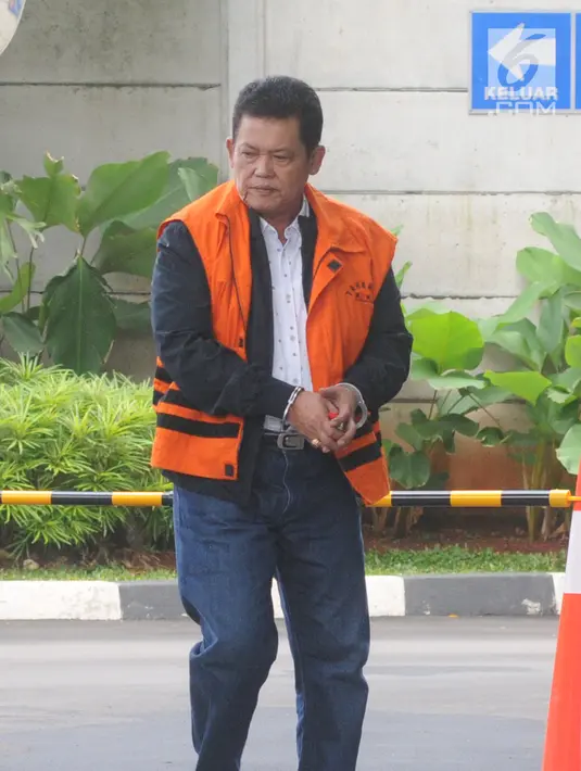 FOTO: Ekspresi Walikota Pasuruan Setiyono Saat Kembali Diperiksa KPK ...