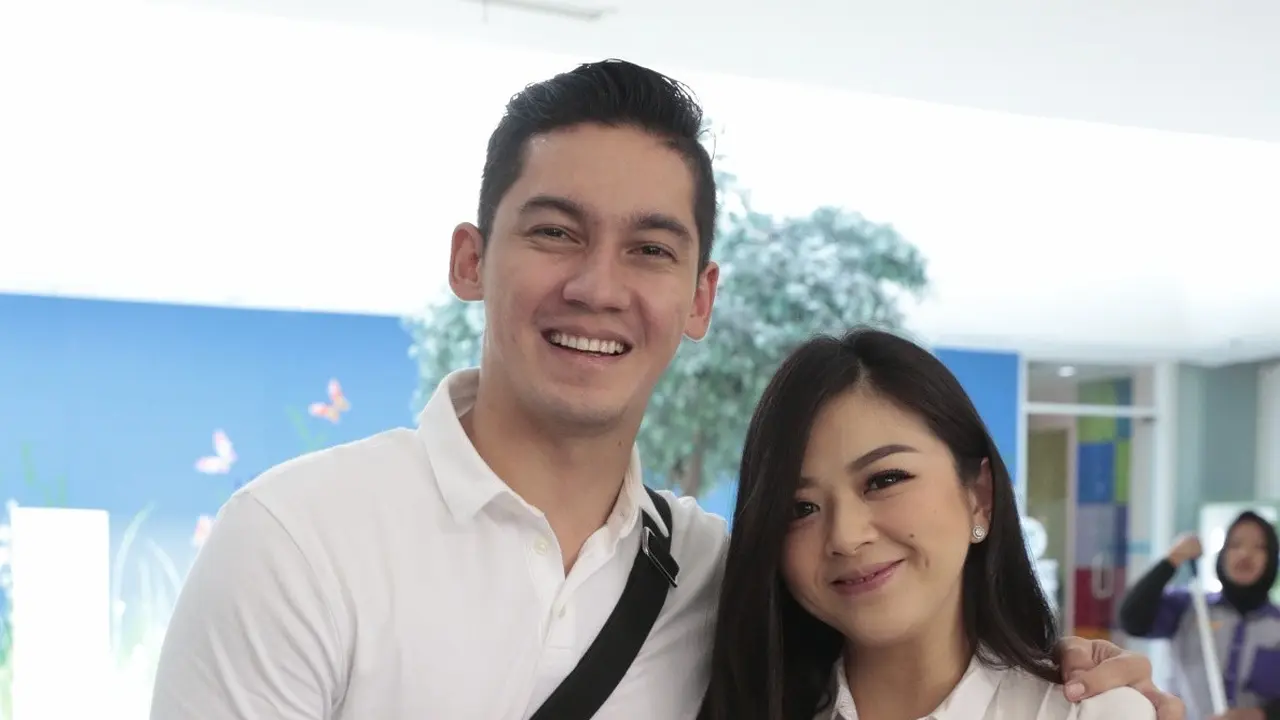 Cantiknya Arti Nama Anak Samuel Zylgwyn dan Franda - ShowBiz Liputan6.com