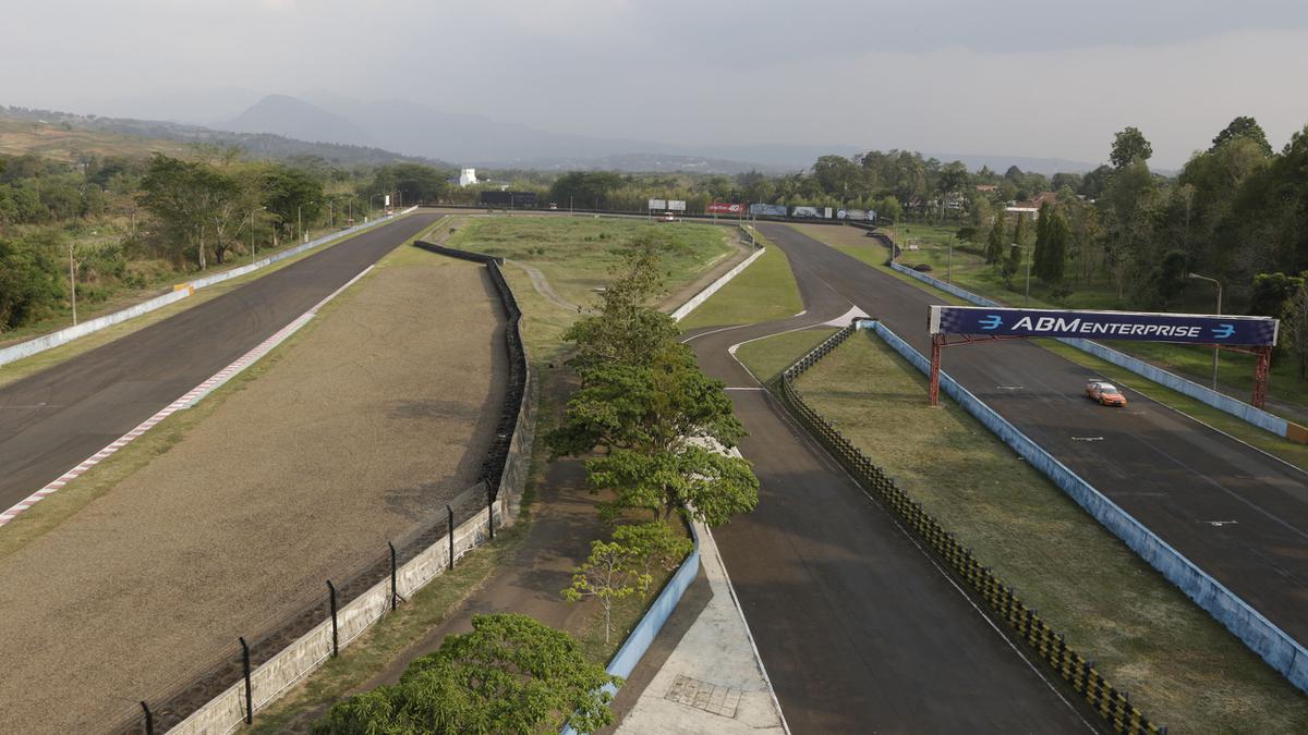 Sirkuit Sentul Siap Berbenah untuk MotoGP 2017 - Foto Bola.com