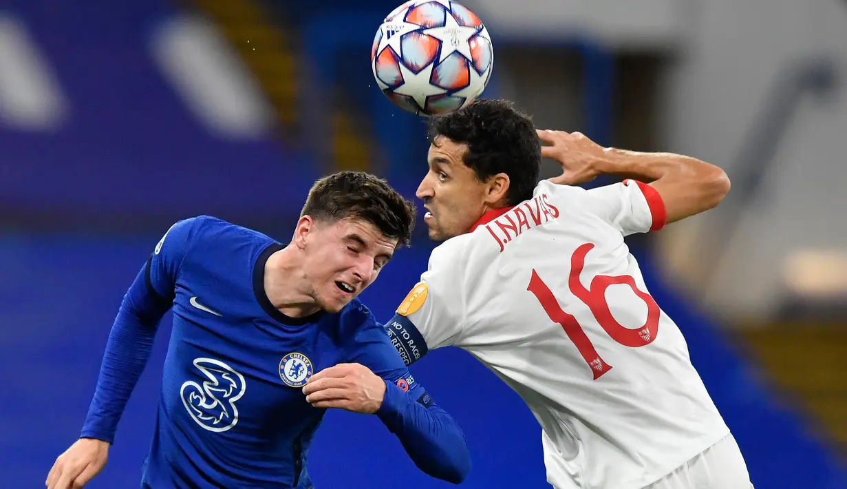 FOTO: Chelsea Dipaksa Sevilla Bermain Imbang Tanpa Gol - Foto Liputan6.com