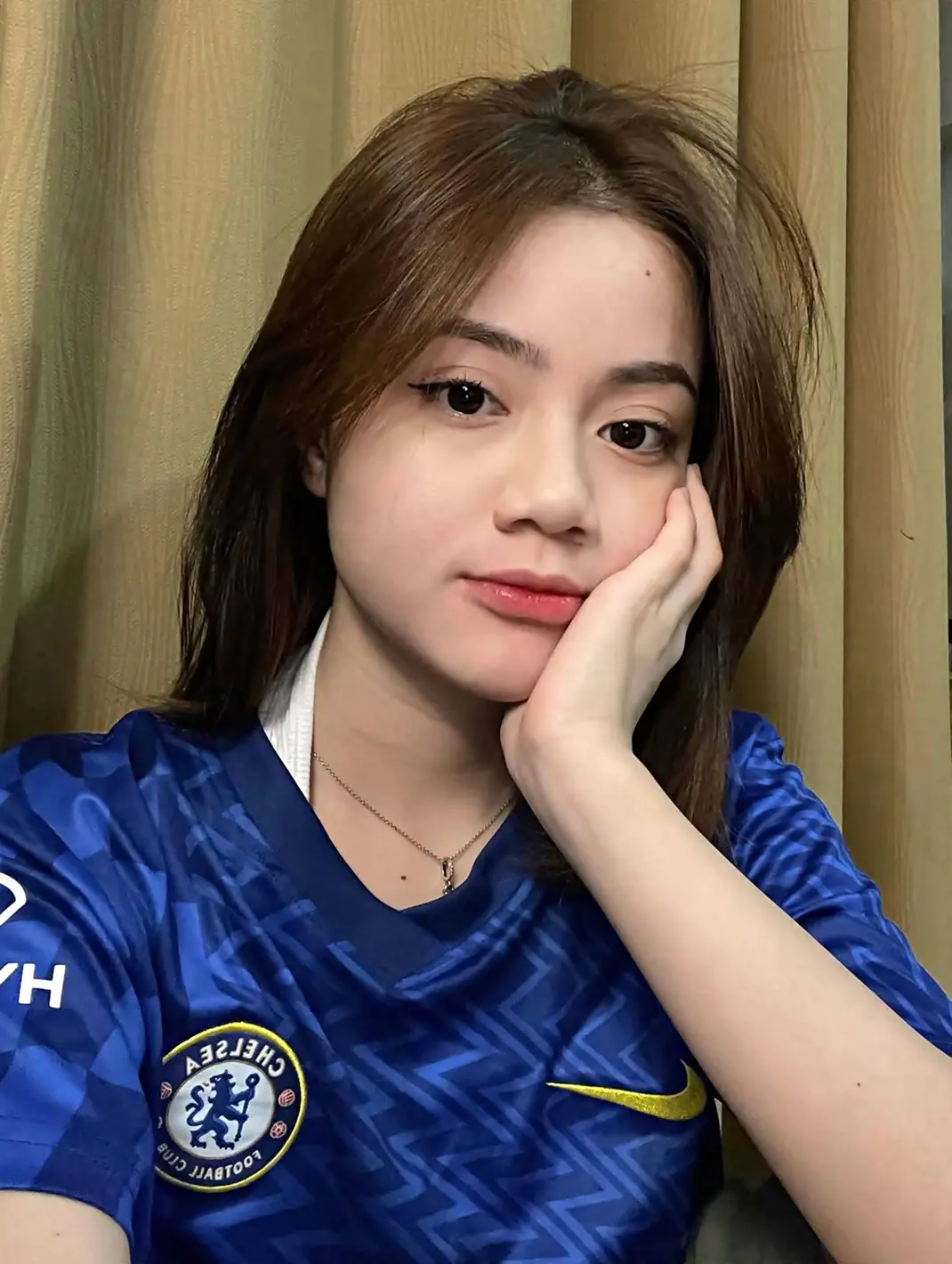 Tampil Kece saat Cosplay, Ini Potret Kayess Pose Pegang Pipi yang Makin Imut - Foto Liputan6.com