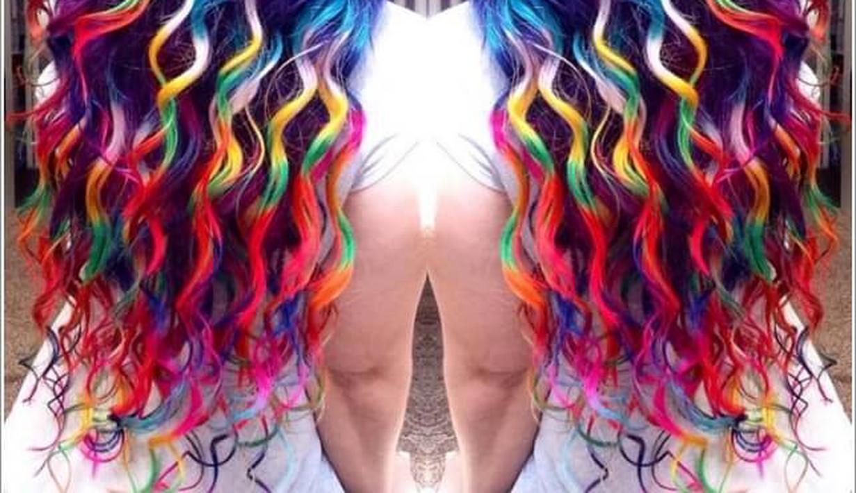 10 Inspirasi Warna Rambut Unik dan Keren, Berani Coba? - Photo Fimela.com