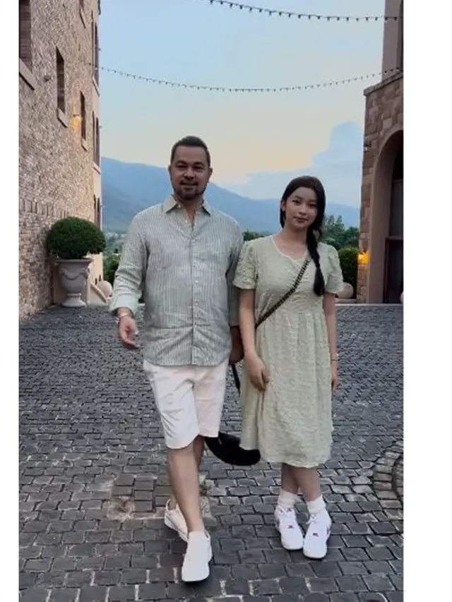 6 Potret Sultan Djorghi dan Aquene Aziz Trip ke Bangkok, Ayah dan Anak ...