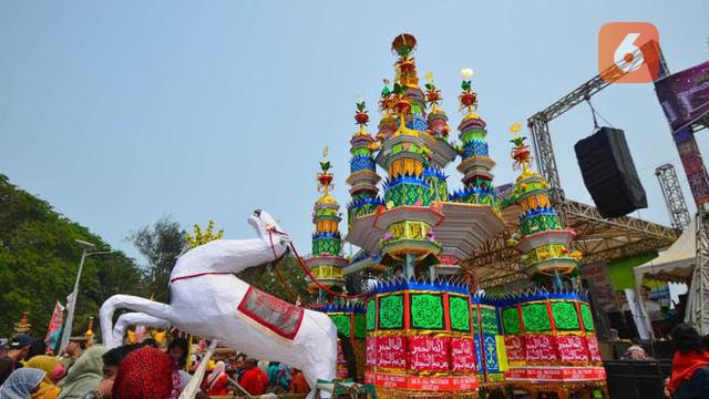 Mengenal Upacara Tabut dari Bengkulu, Mengenang Sejarah Kelam Islam ...