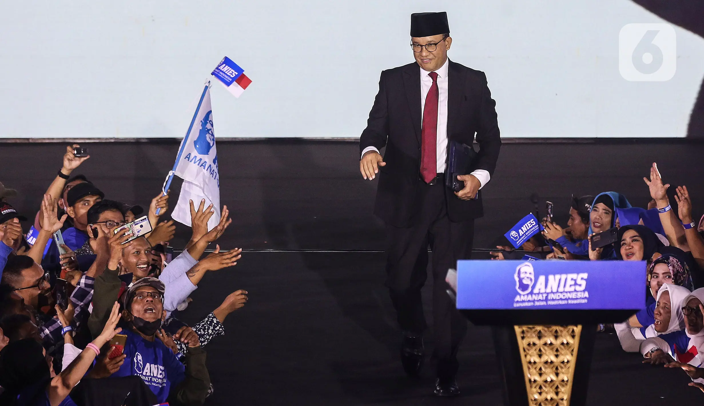 Momen Anies Baswedan Berpidato di Depan Pendukung dan Partai Politik Koalisi Perubahan - Foto ...