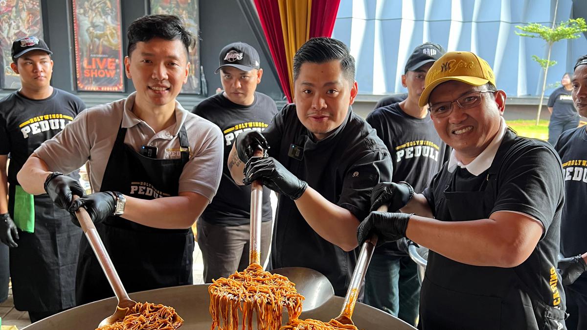 Pesohor Andrew Susanto Rayakan Hari Ibu 2024 dengan Berbagi 5.000 Porsi ...