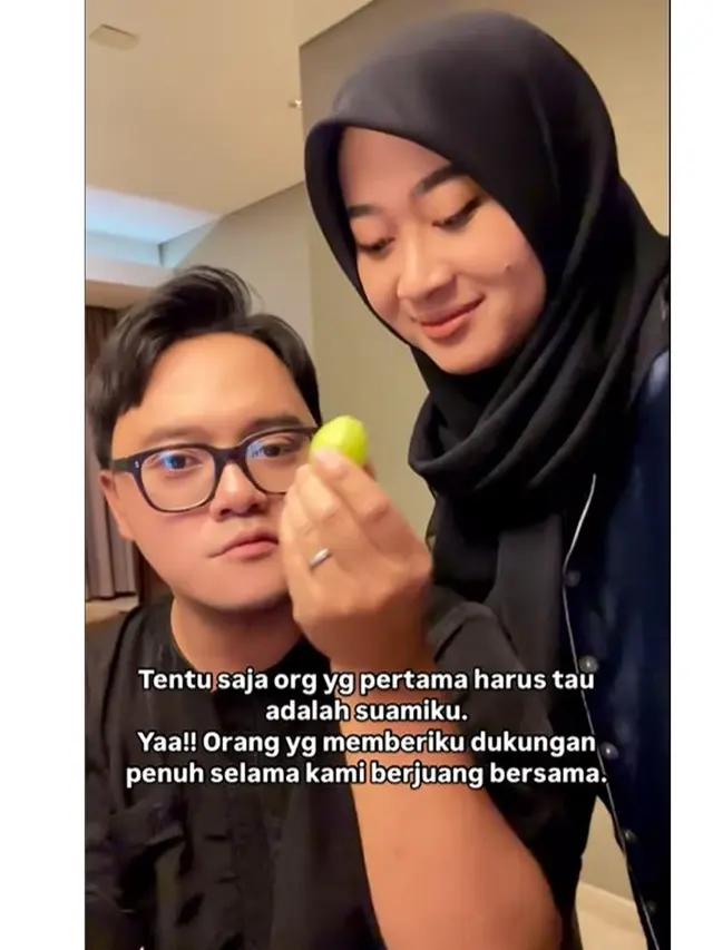 Penantian Tiga Tahun, Ini 7 Momen Haru Danang DA Umumkan Istri Hamil Anak Pertama - Hot Liputan6.com