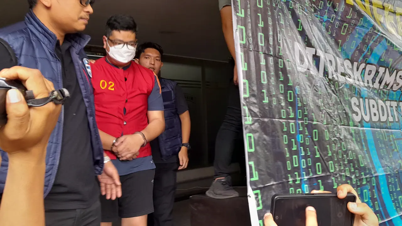 7 Fakta Terkini Kasus QRIS Palsu yang Ditempel di Masjid, Tersangka ...