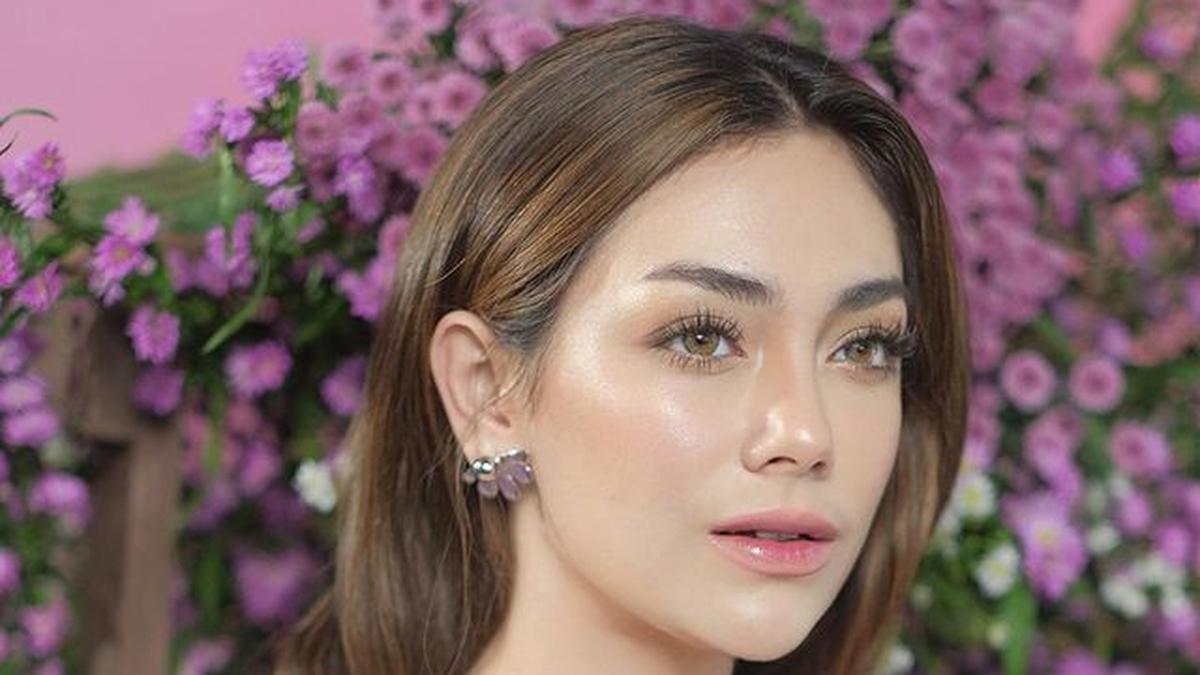 Celine Evangelista Curhat Soal Statusnya Sebagai Orangtua Tunggal ...