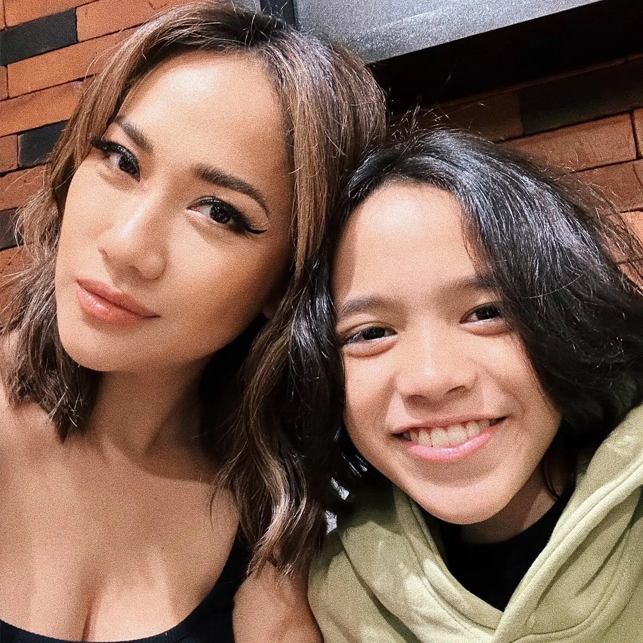 Ganteng dan Jago Rap, Ini 6 Potret Noah Sinclair Anak Bunga Citra ...