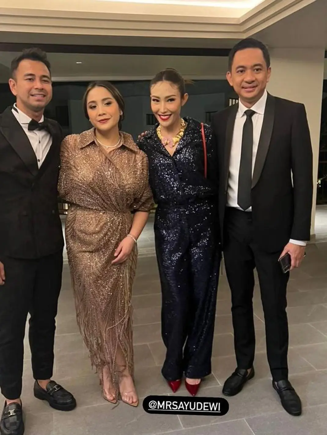 8 Potret Gaya Glamor Nagita Slavina hingga Anya Geraldine di Acara Ultah Mewah Manoj Punjabi ...