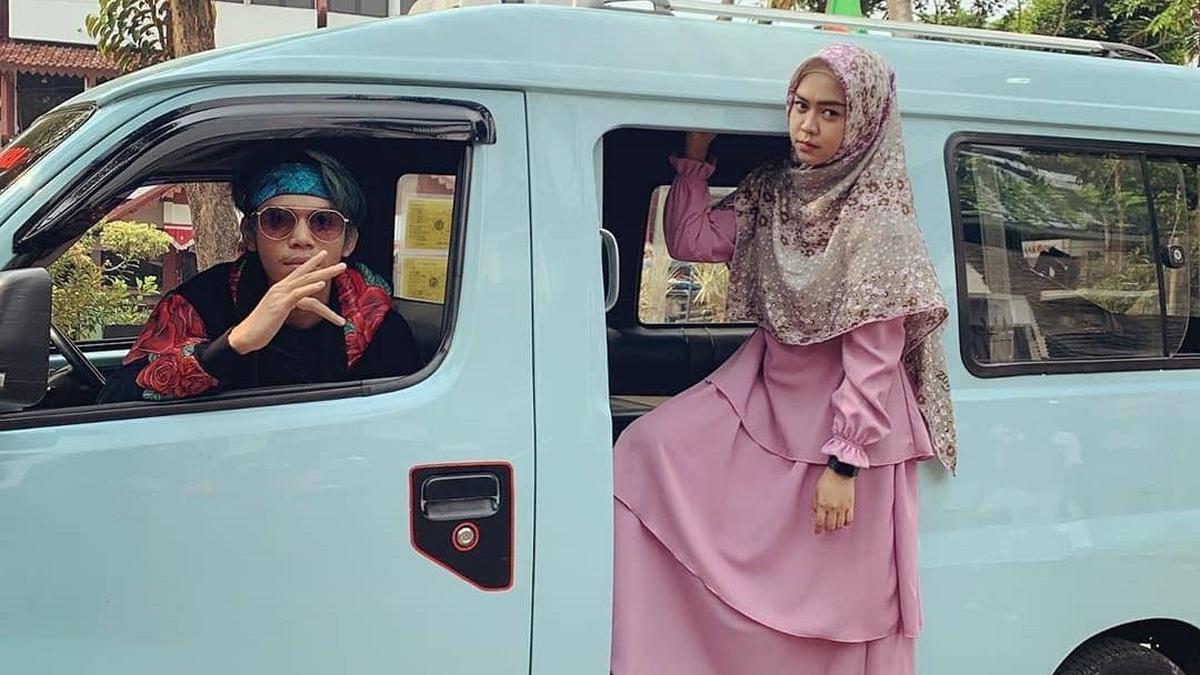 6 Potret Gabe Wely, Penyanyi yang Disebut Mirip Atta Halilintar - Hot ...