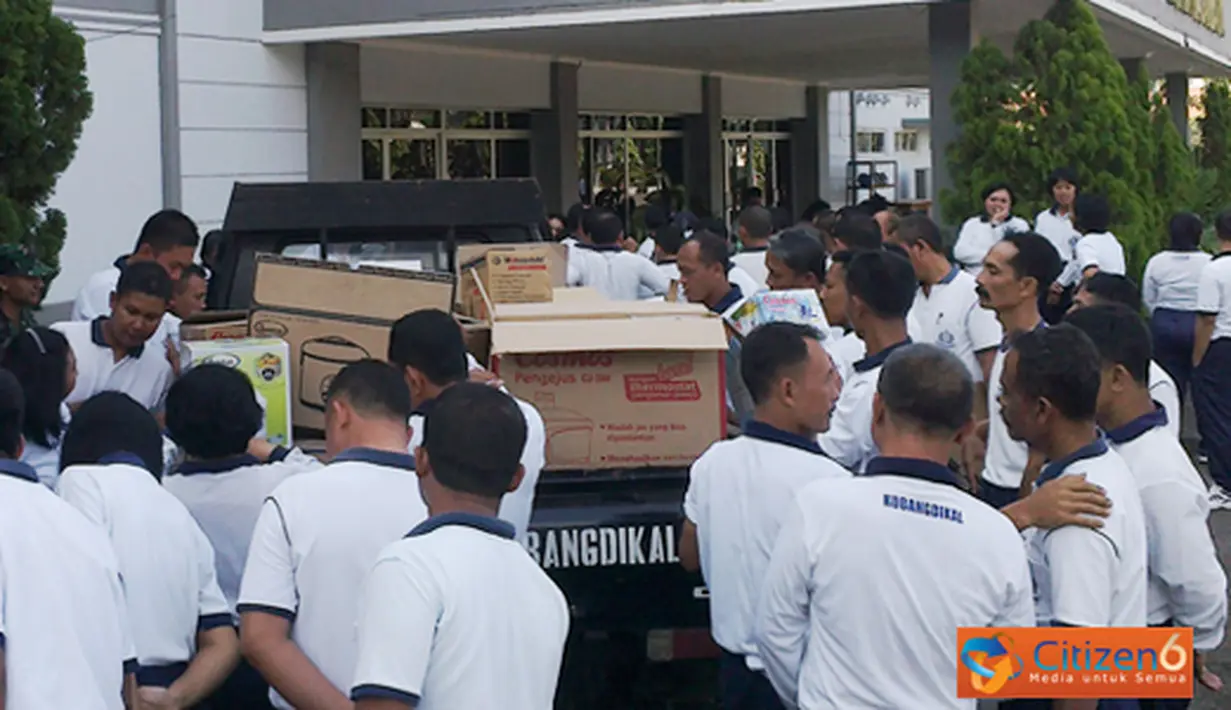 Primkopal Bantu Kebutuhan Personil Kobangdikal - Foto Liputan6.com