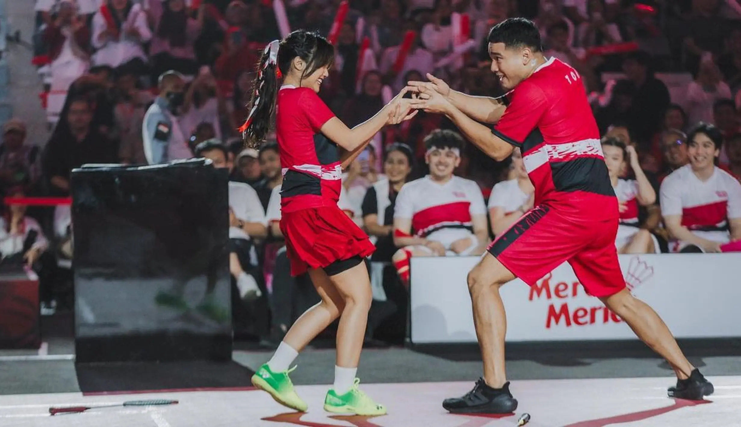 Potret Selebrasi Fuji An dan Kakaknya Pulang Bawa Piala