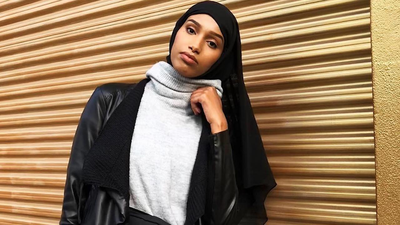 Cerita Hanan Ibrahim, Model Berhijab Pertama yang Tampil di Melbourne ...