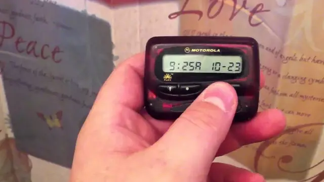 Nostalgia Romansa Pesan Pager, Si Kecil Mungil yang Penuh Kenangan ...