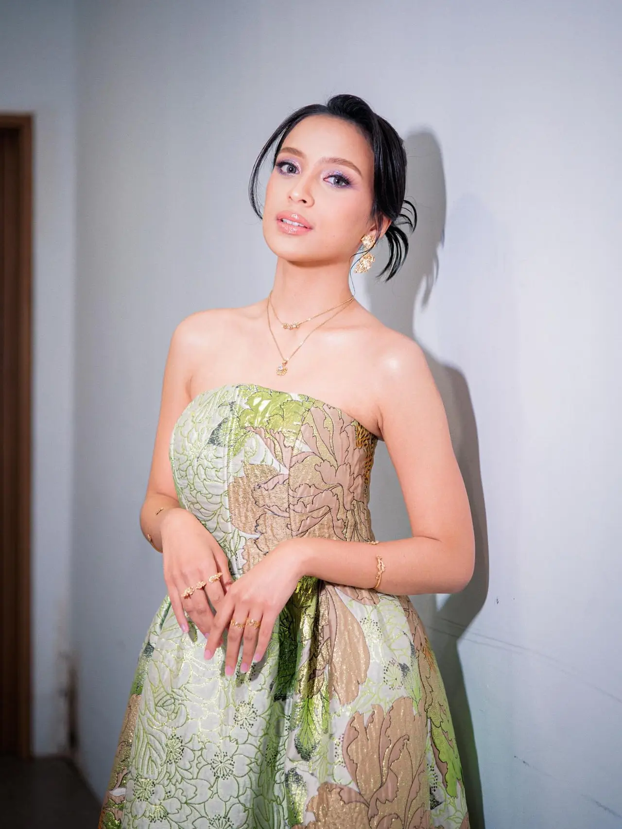 7 Potret Pemain Film Laura Anna, Ada Amanda Rawles Hingga Kevin ...