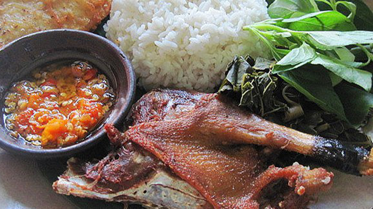 Resep Bebek Goreng Sambal Korek - Lifestyle Fimela.com