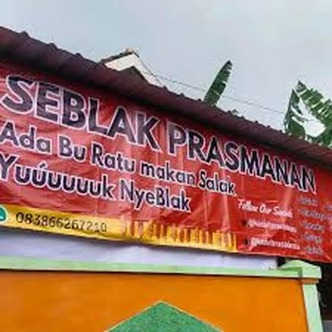 6 Spanduk Jualan Seblak Ini Kreatif Sekaligus Kocak, Pembeli Senyum ...